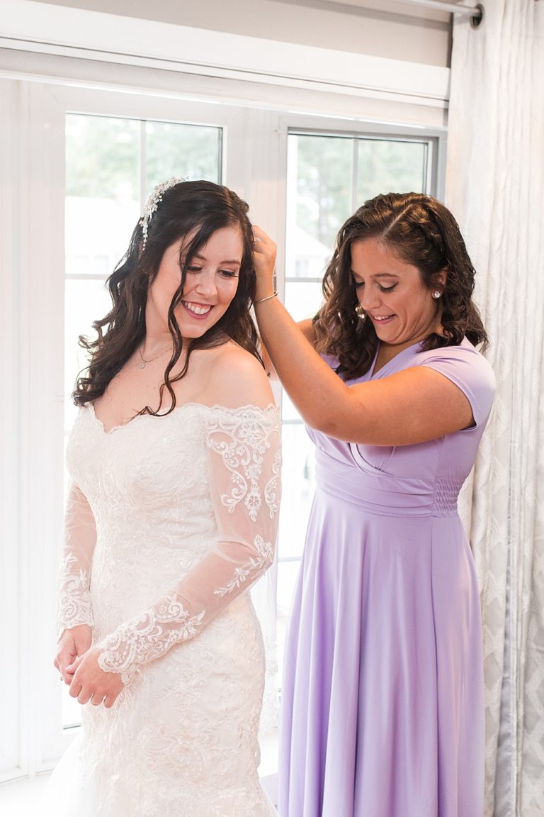 Cranston Country Club Wedding | Lauren + Tyler - gloriagreenfield.com